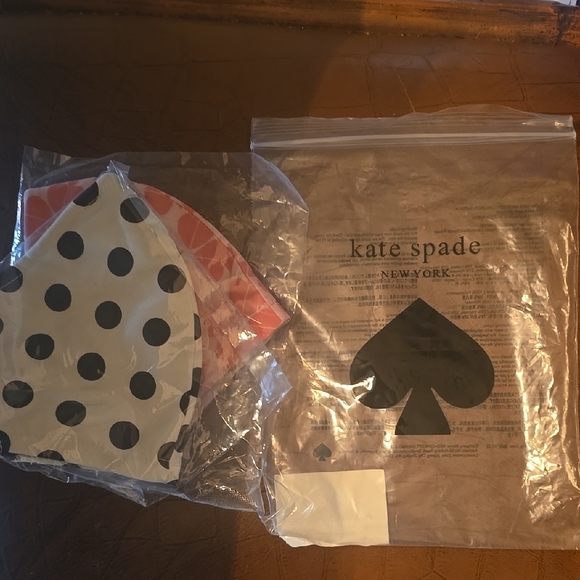 kate spade | Accessories | Kate Spade Polka Dot And Pink Mask Set ...